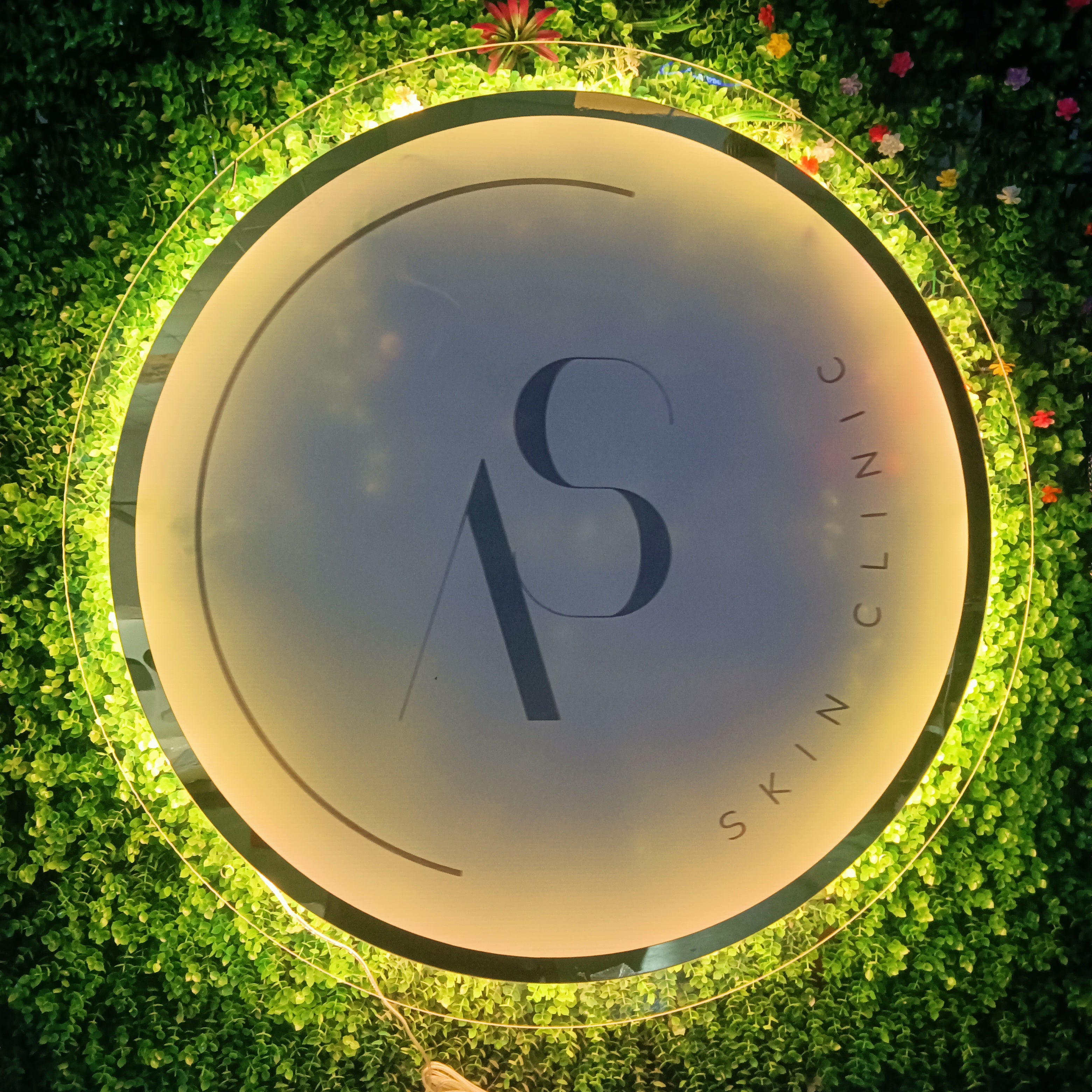 Custom Acrylic Backlit Sign, Restaurant Logo Salon Sign, Round Backlit